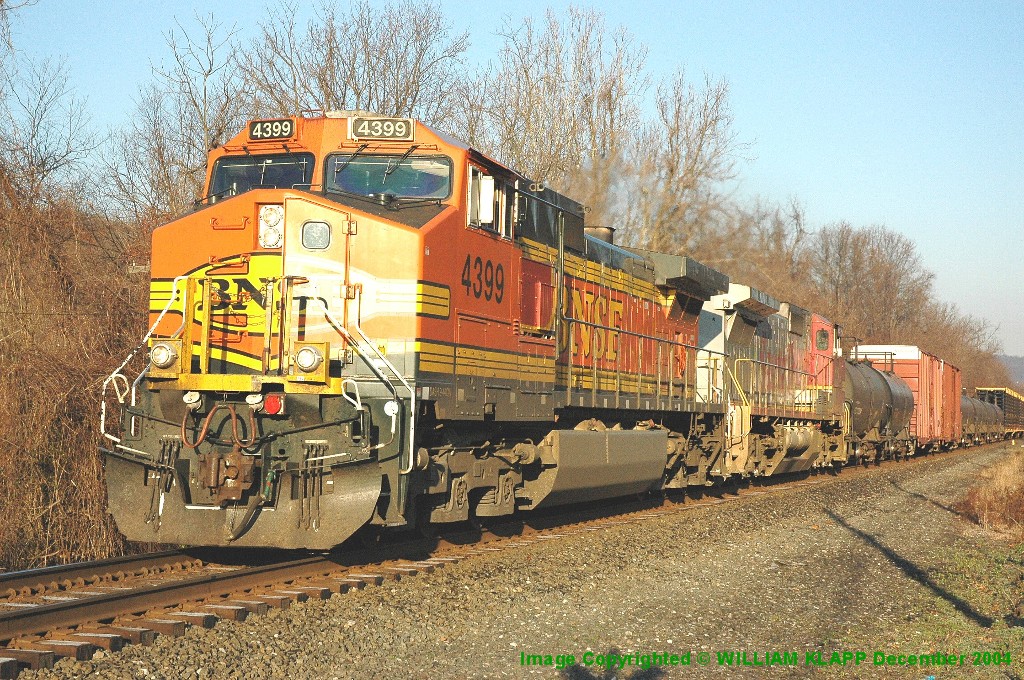 NS 13E BNSF 4399 Santa FE